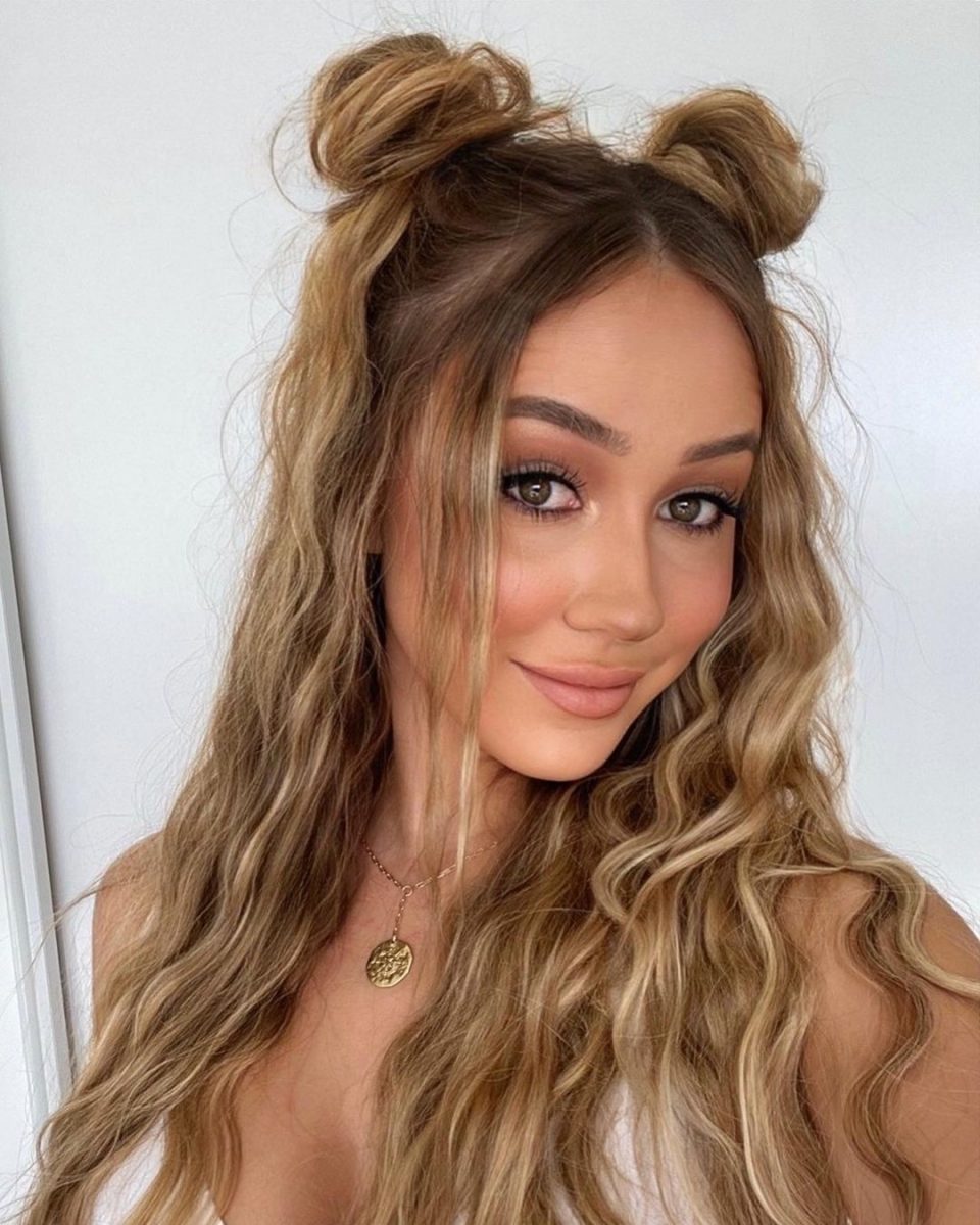 21 Knockout Pool Party Hairstyles You'll Want To Wear All Summer