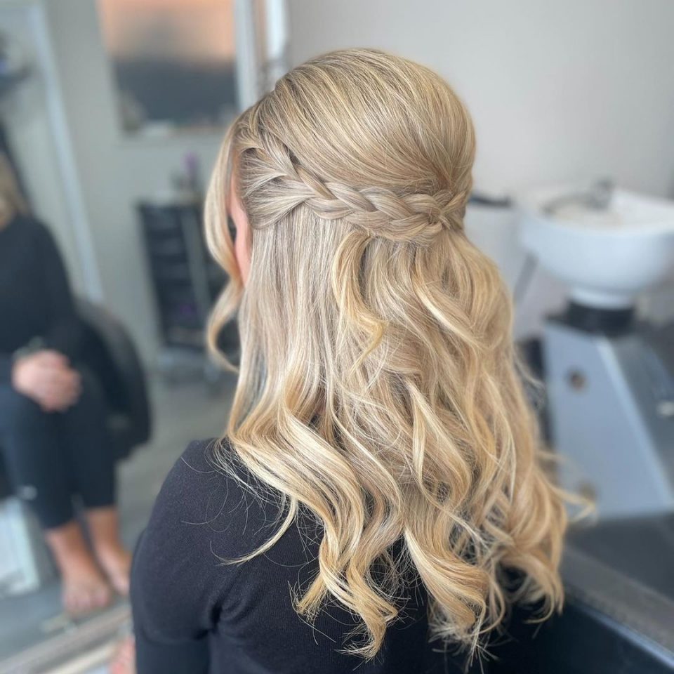 25 Stunning Wedding Guest Hairstyles To Get All Eyes On You