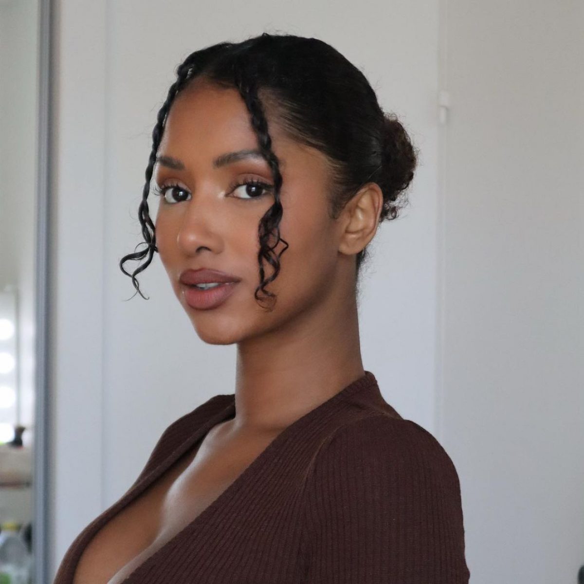 21 Stylish Summer Curly Hairstyles To Help You Beat The Heat