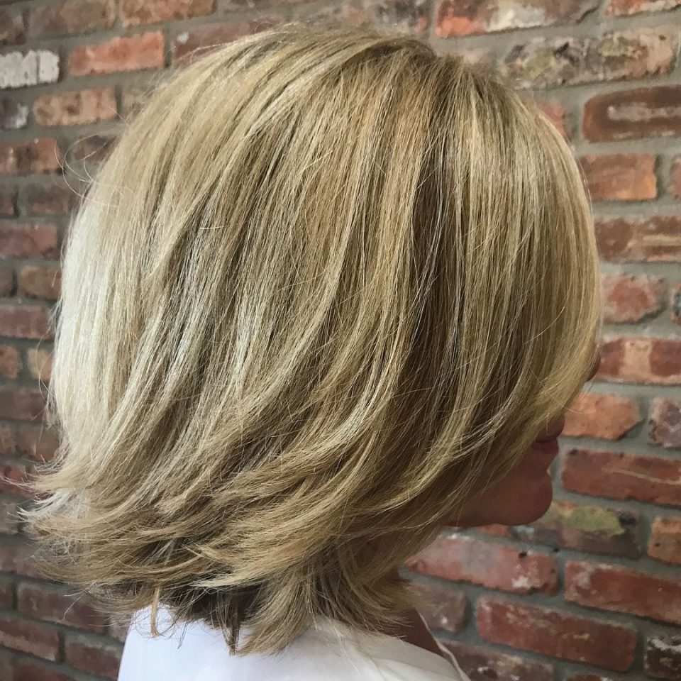 21 ‘90s Layered Bob Ideas That Are Too Cool Not to Try