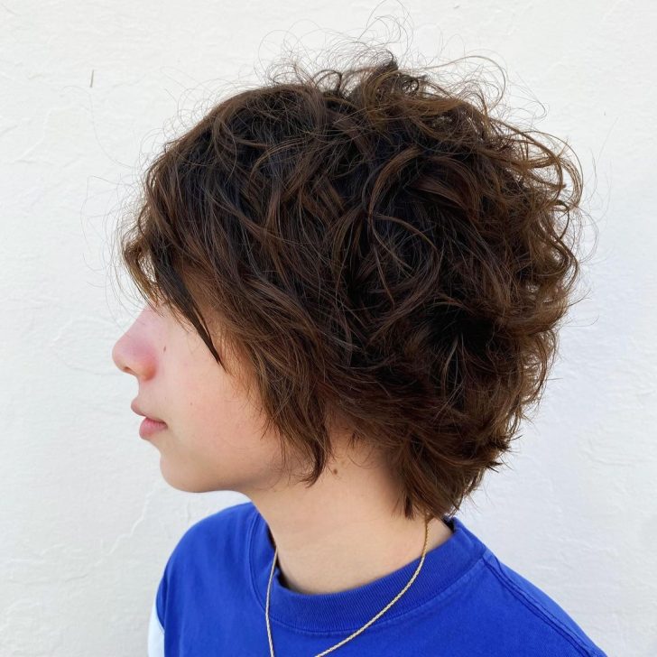 The 90s Bixie Haircut Is The Hottest Short Hairstyle Of 2025