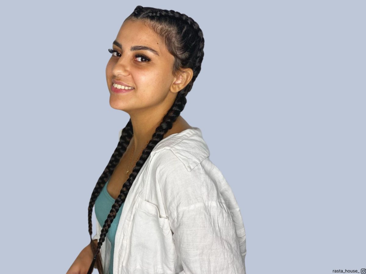 18 Practical And Pretty Waterpark Hairstyles You’ll Love