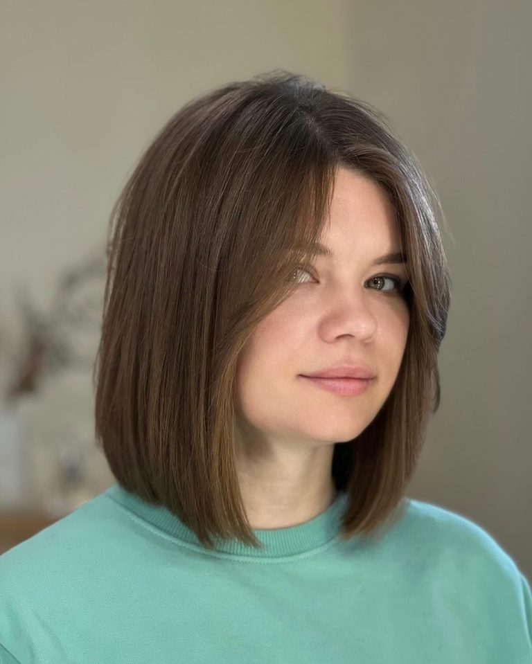 18 Most Flattering Medium-Length Haircuts For Round Faces
