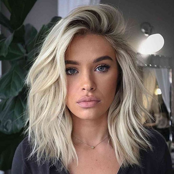 18 Cortes de pelo medio largo más favorecedores para caras redondas
