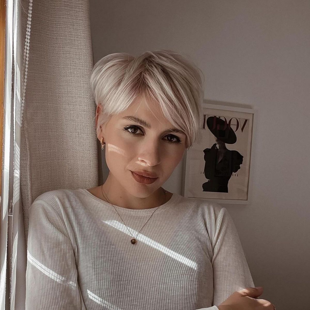 19 fantastische kapsels voor grote voorhoofden die je moet proberen