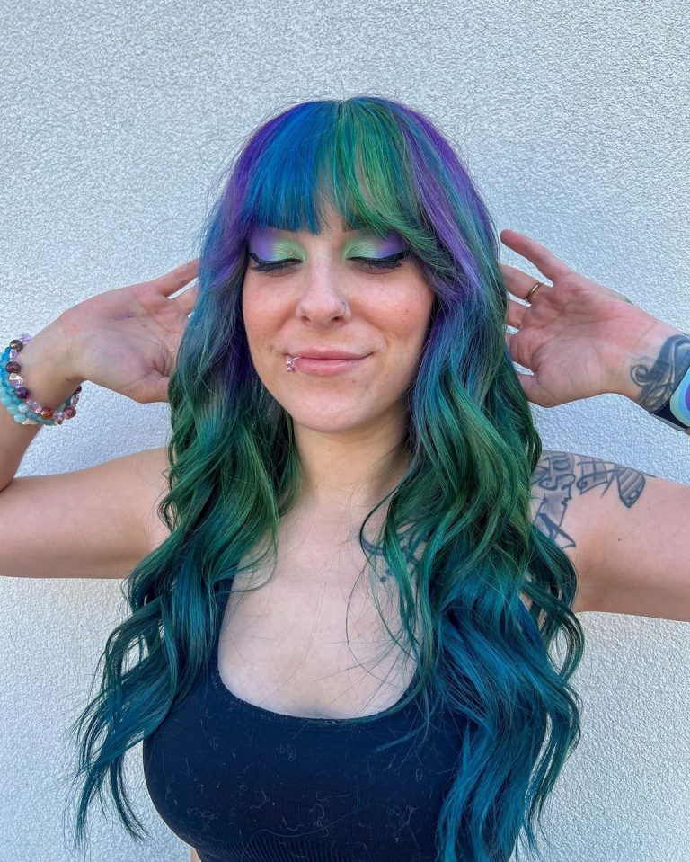 21 Boldest Vivid Hair Color Ideas You’ll Want To Copy