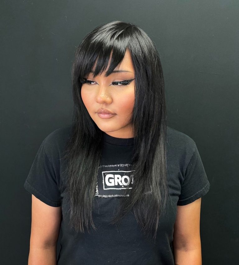 Millennial Side Bangs Are Back And Here’s How To Wear Them