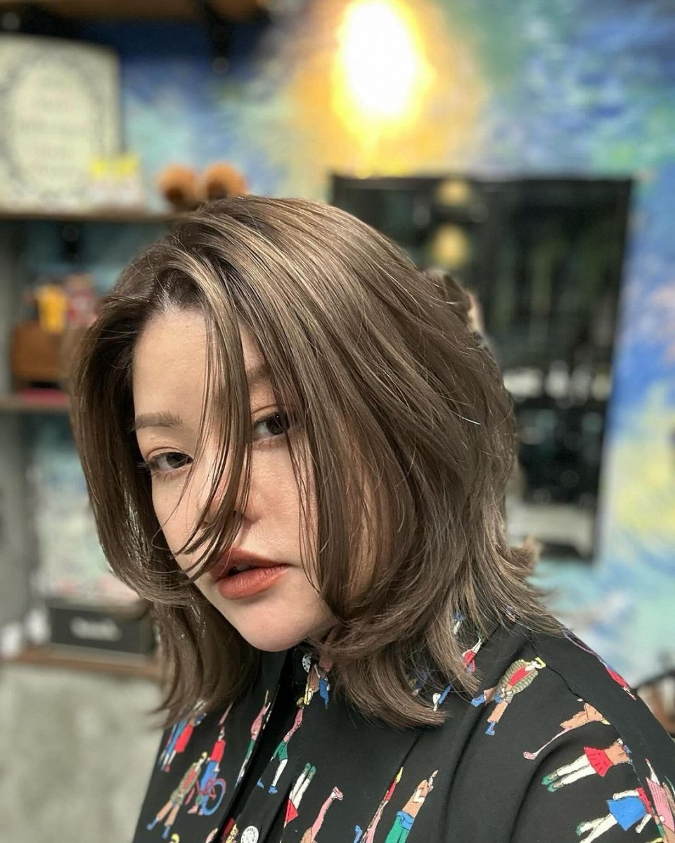 22 Kitty Cut Hairstyles That Prove It's The Hottest Layered Look Of 2025