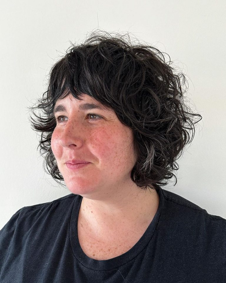 20 Stylish Flippy Hair Ideas To Stay On Trend This Fall