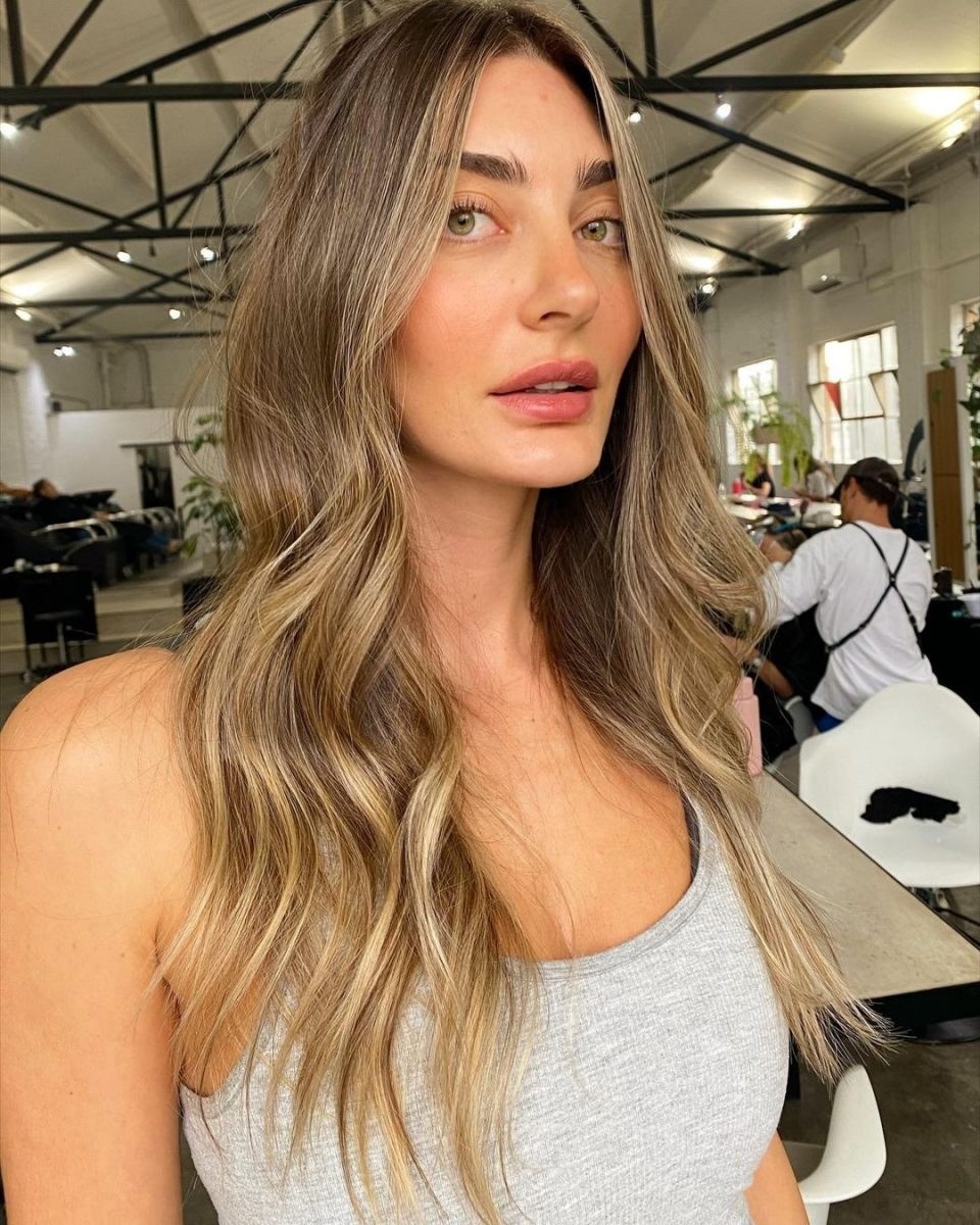 Dark Sandy Blonde Hair Is The Perfect End-Of-Summer Look