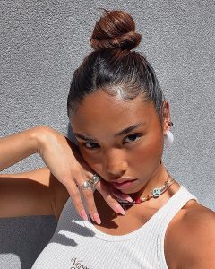 18 Cute And Functional Tennis Hairstyles For Serving Looks On The Court