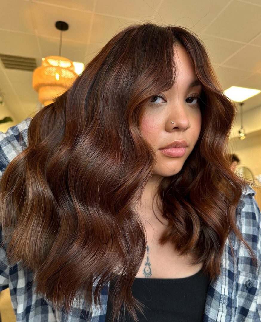 22 Luxe And Spicy Fall Hair Colors For Brunettes To Obsess Over