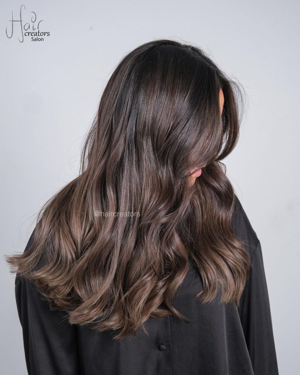 22 Luxe And Spicy Fall Hair Colors For Brunettes To Obsess Over