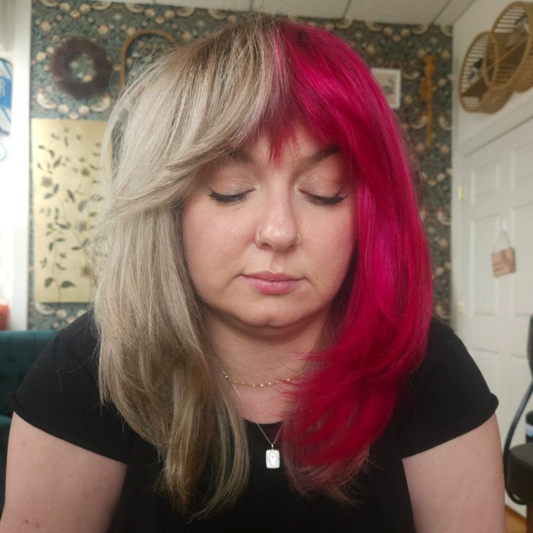 Trendiest Split-Dyed Hair Ideas You’ll Want To Try Right Away