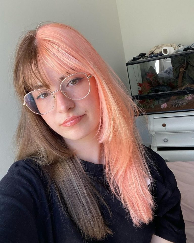 Trendiest Split-Dyed Hair Ideas You’ll Want To Try Right Away