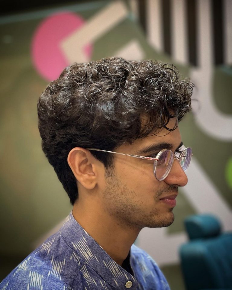 17 Coupes de cheveux les plus élégantes pour les hommes aux cheveux bouclés