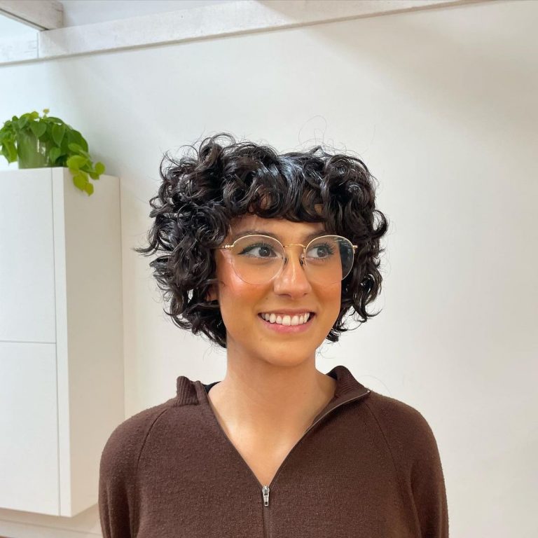 20 tagli di capelli ricci da provare per ogni lunghezza di capelli