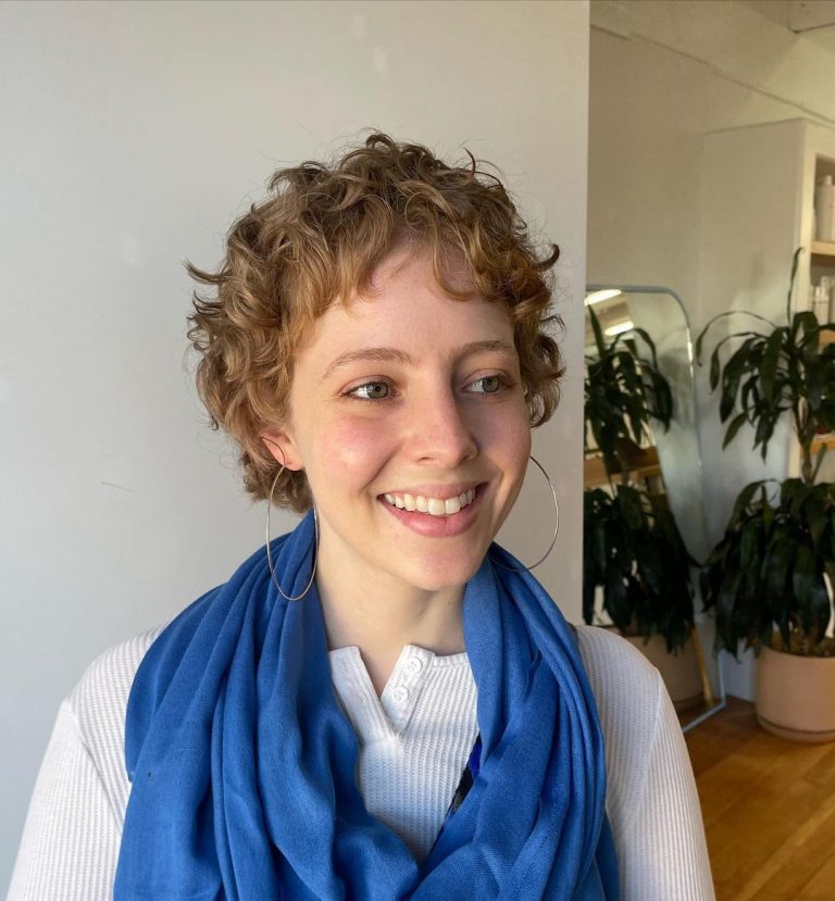 20 tagli di capelli ricci da provare per ogni lunghezza di capelli