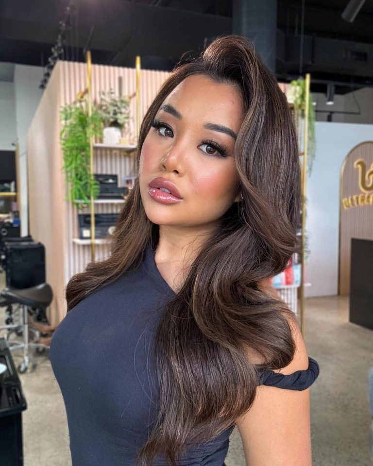 23 Fabulous HoCo Hairstyles To Glam Up Your Fresh Start
