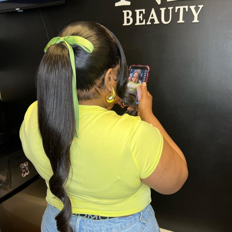 19 Cutest Cheer Hairstyles With Bows You Don’t Want To Miss