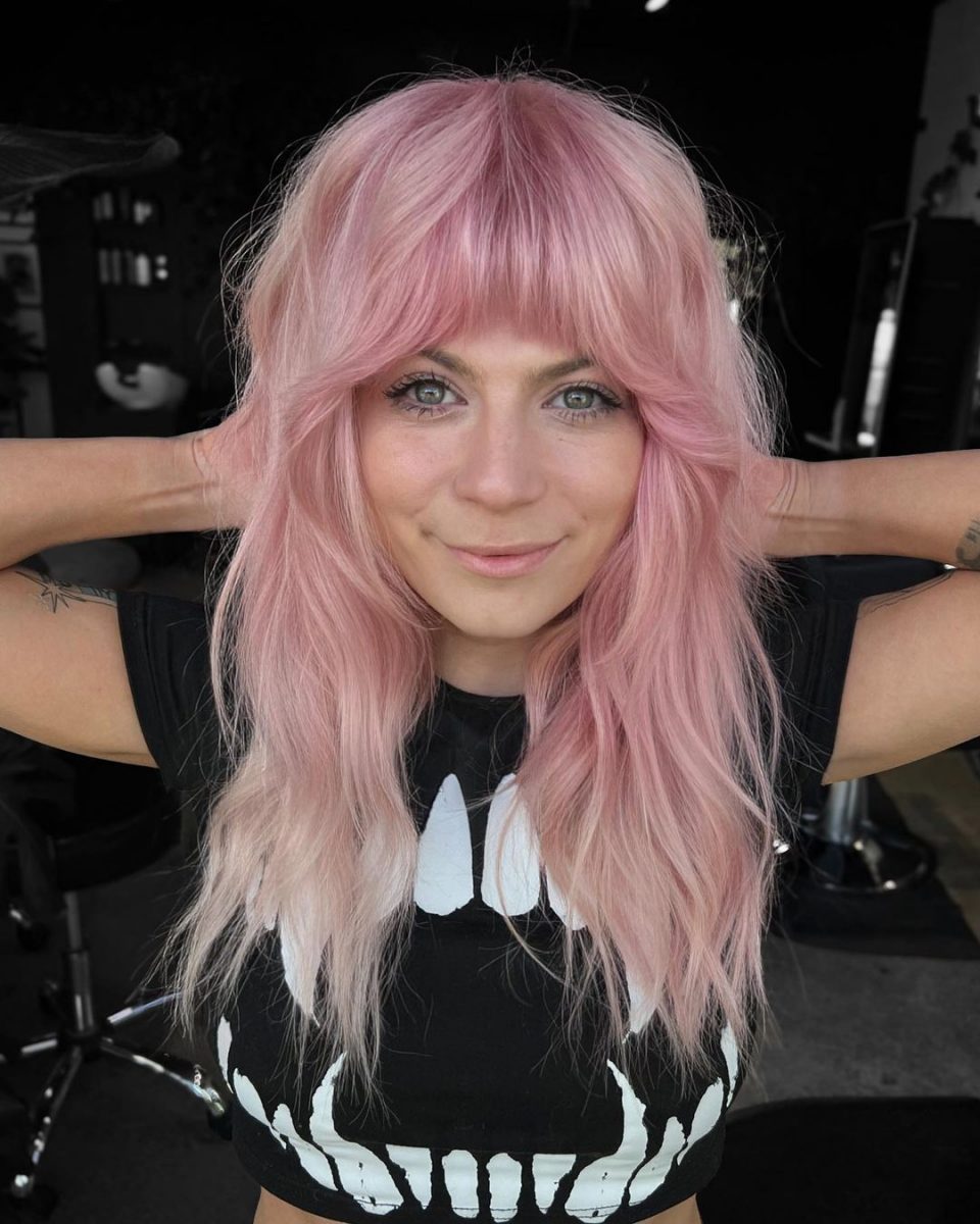 The Effortlessly Cool '70s Long Shag Haircut Is Making A Comeback In 2025