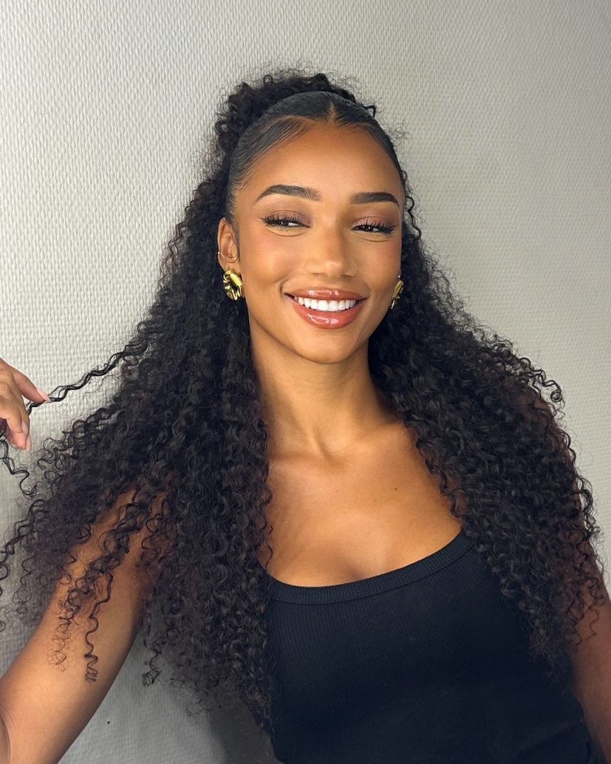 20 peinados rizados elegantes y prácticos para ir al colegio