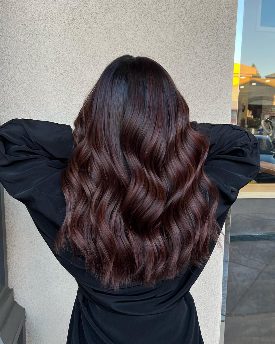 Cherry Cola Red Is The Luxe Hair Color You'll Be Into This Season