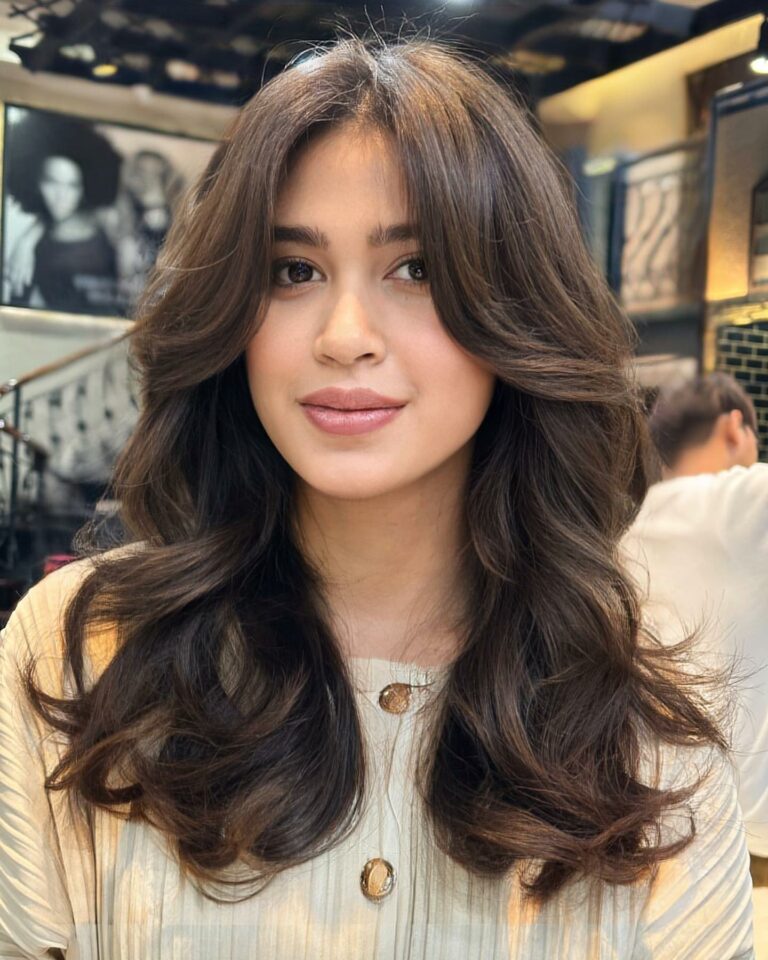 14 Stunning Hairstyles That Mark The Return Of '90s Hair Trends