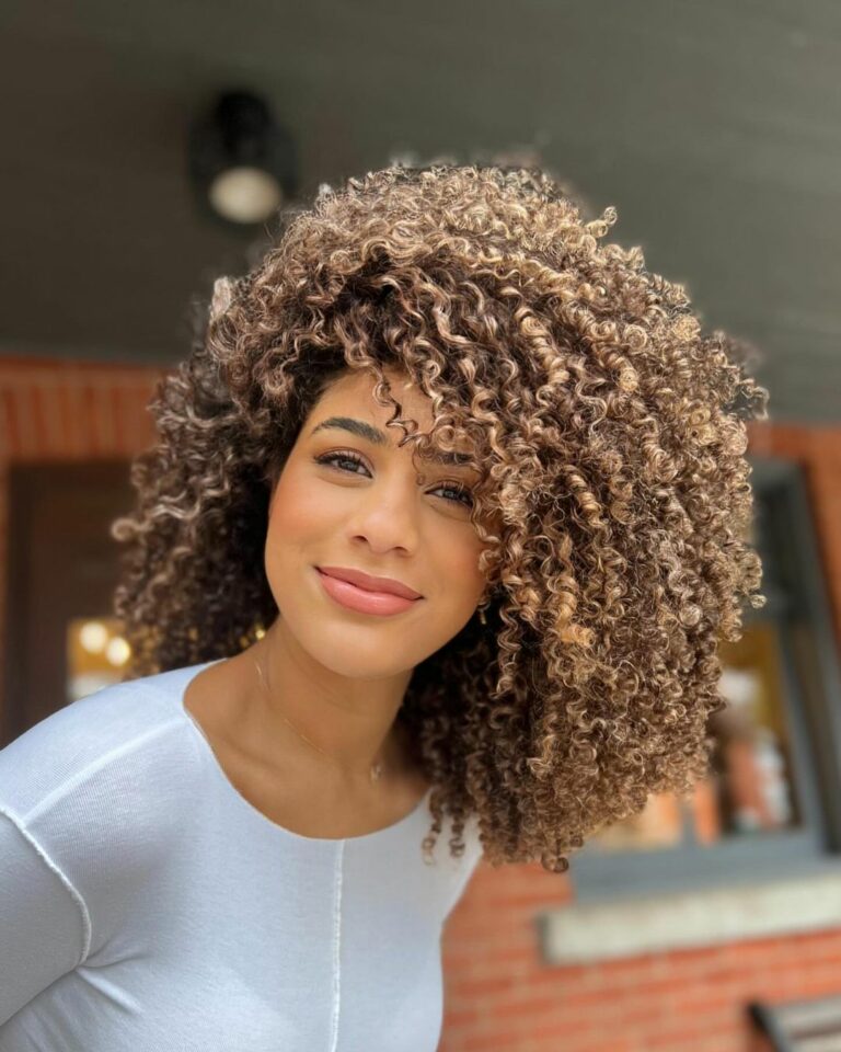 10 Modish 2025 Hair Trends For Women That Will Soon Flood Your FYPs