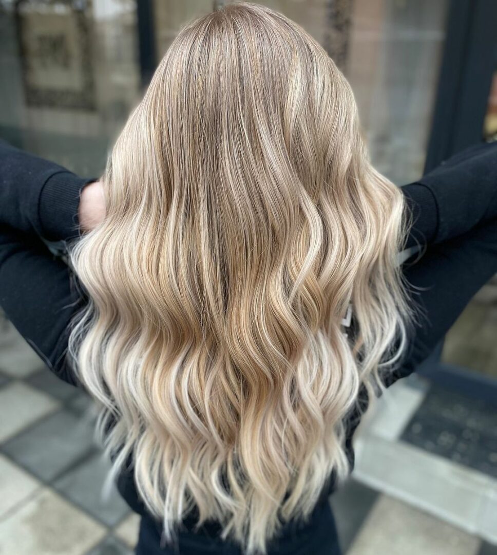 10 Stunning Natural-Looking Balayage Hairstyles