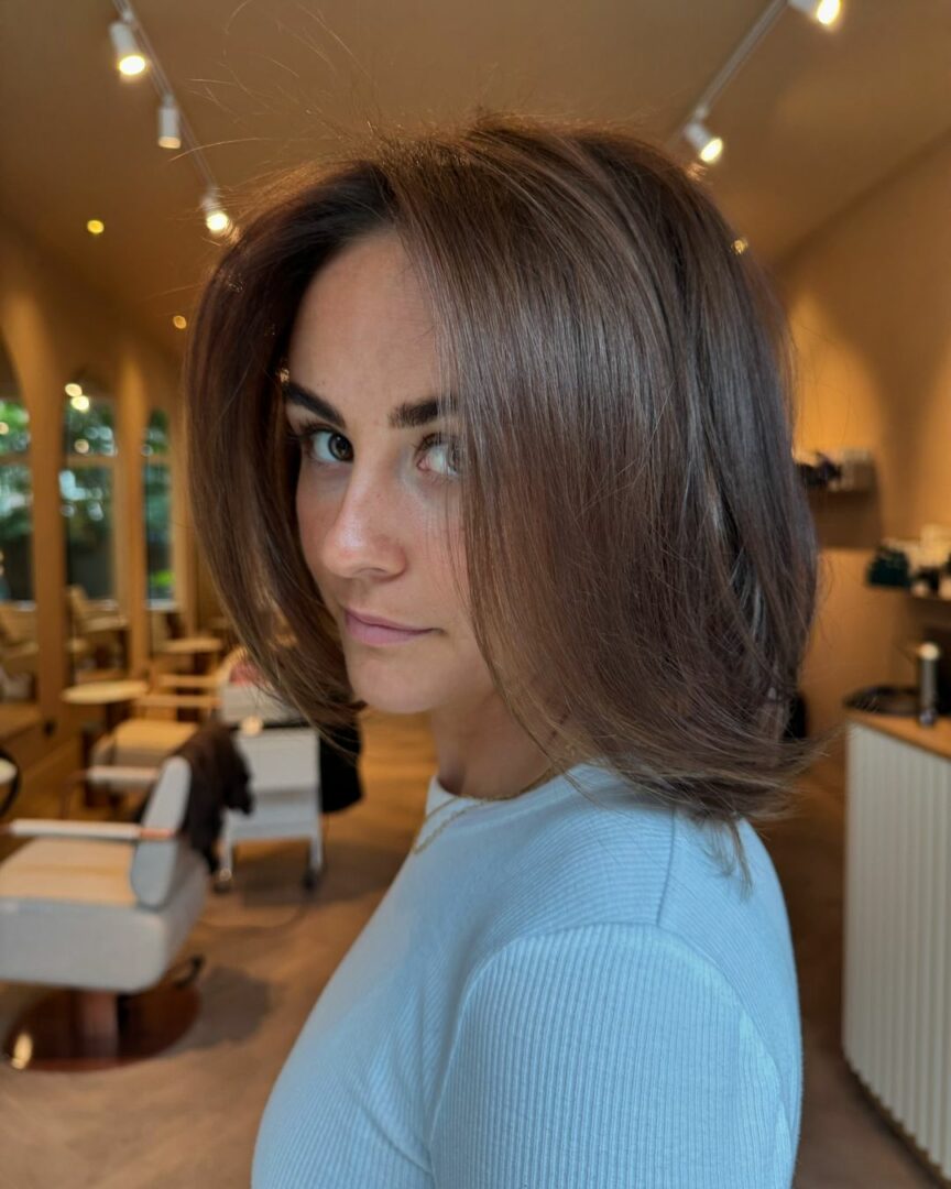 10 ideas para el pelo castaño chocolate para un otoño cálido y acogedor