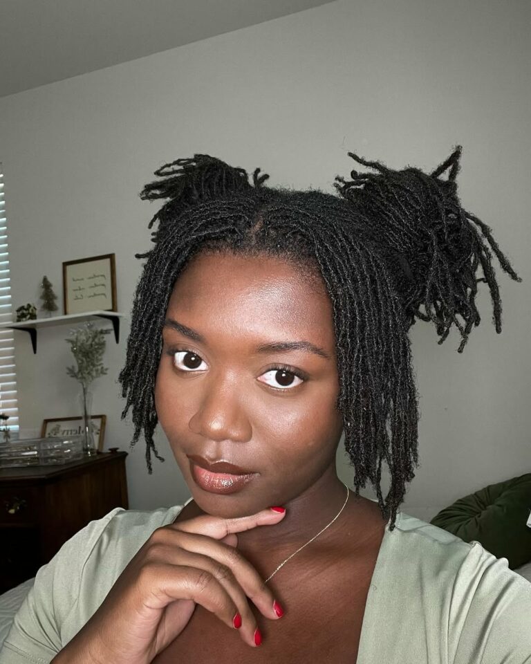 11 Airport Hairstyles To Travel In Style