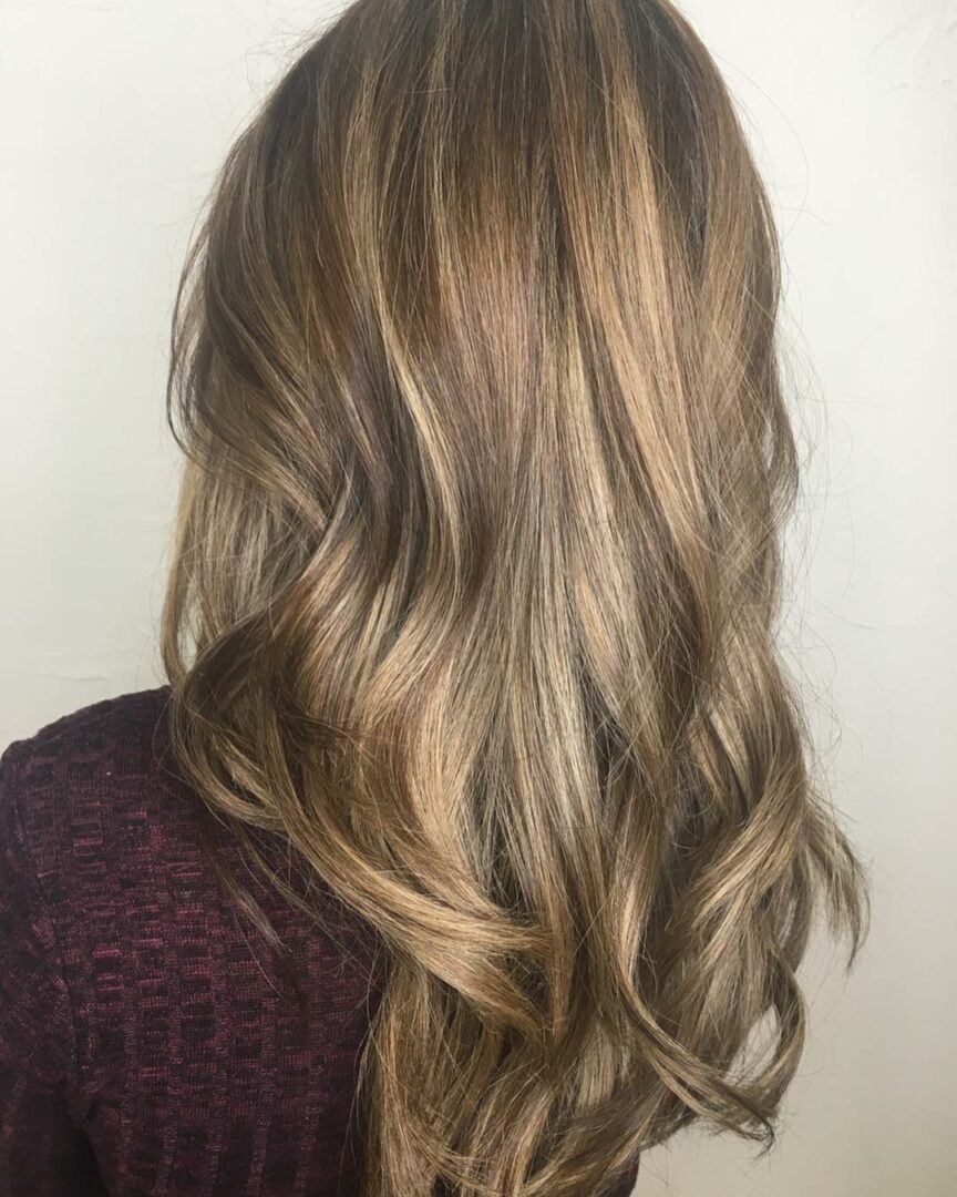 10 Light Golden Brown Hair Color Ideas To Add Radiance To Your Look
