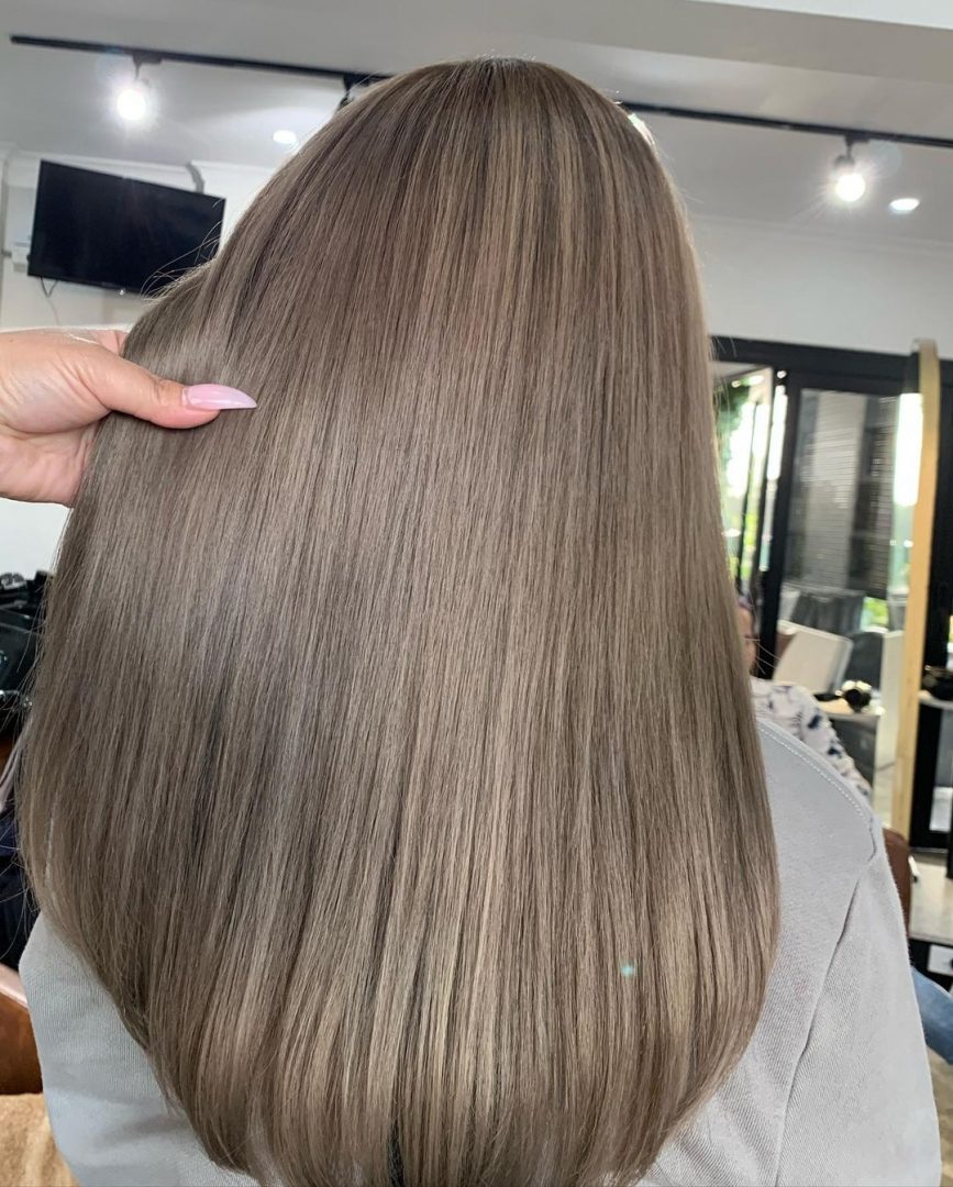 Everyone Is Going Crazy Over Versatile And Noncommittal Mousy Blonde Hair