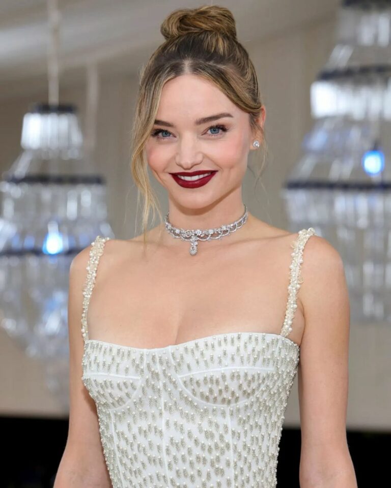 Top 20 Gala Hairstyle Ideas That Will Make You The Star Of The Evening