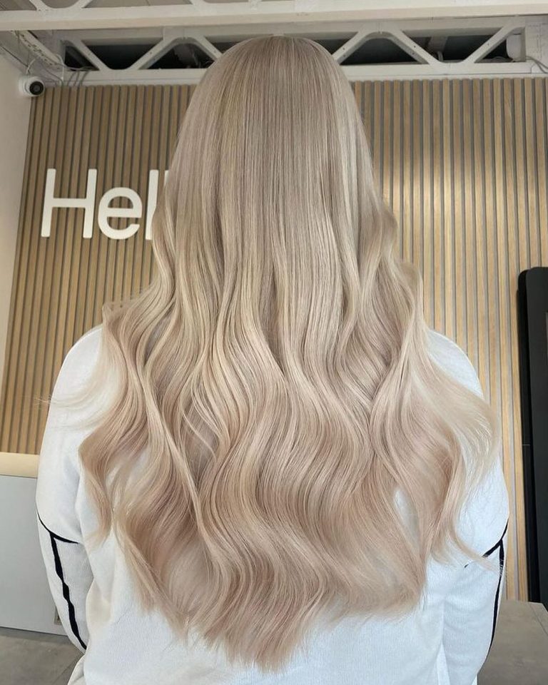 Luxurious Cashmere Blonde Hair Is Taking Centre Stage