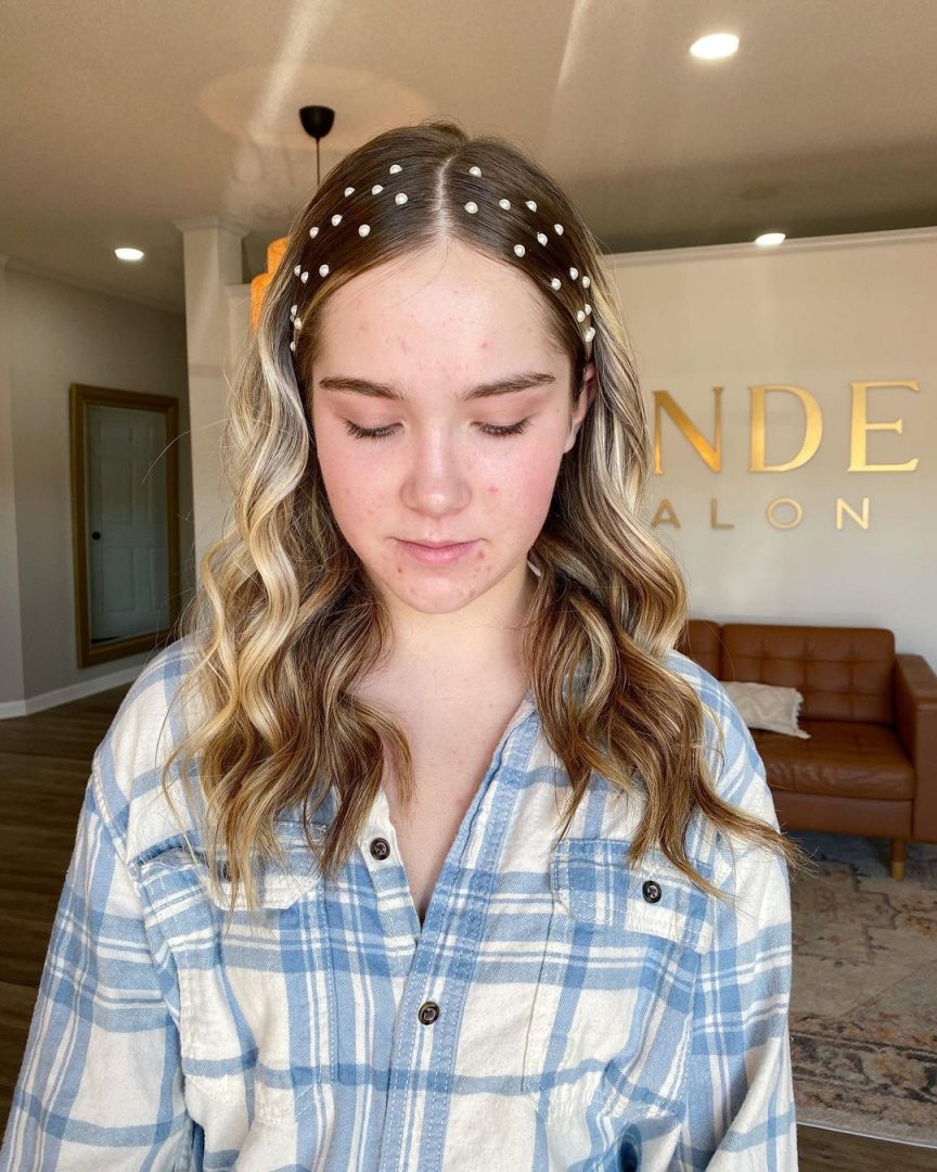 21 Stunning Hoco Down Hairstyles That Will Impress Everyone