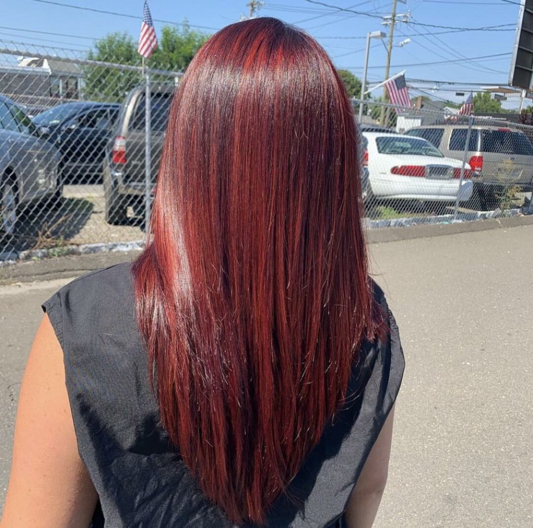 10 V Cut Medium Hair With Layers Ideas That Are Versatile Enough To ...