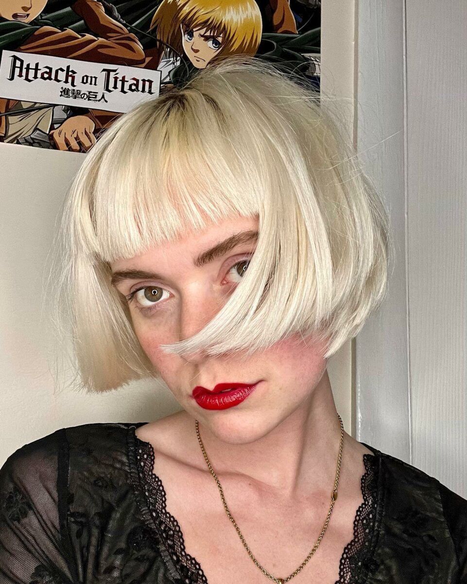 10 Trendy Ways To Wear Graduated Bob With Bangs