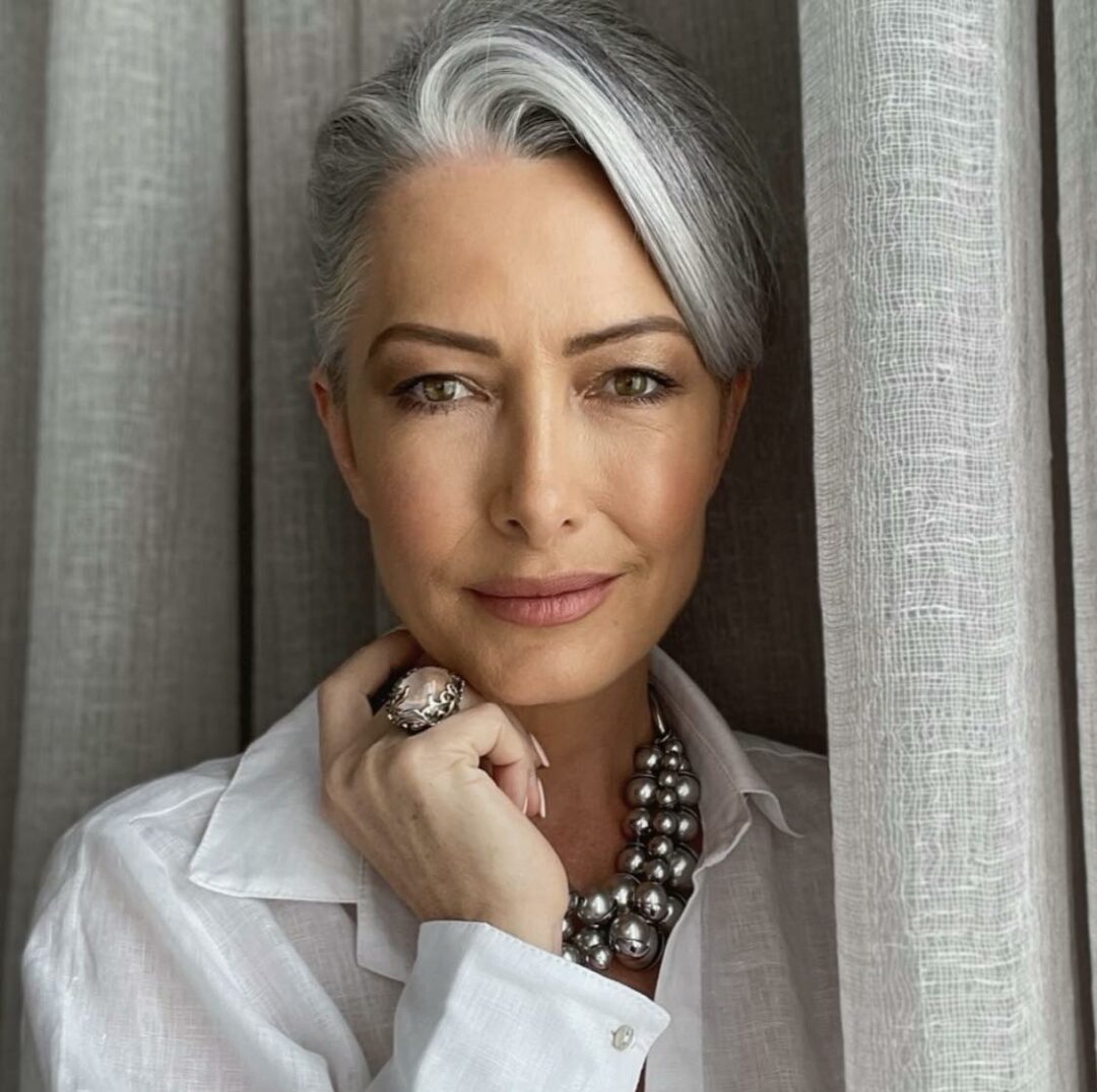 11 Effortlessly Elegant Updos For Women Over 50 That Reflect Confidence ...