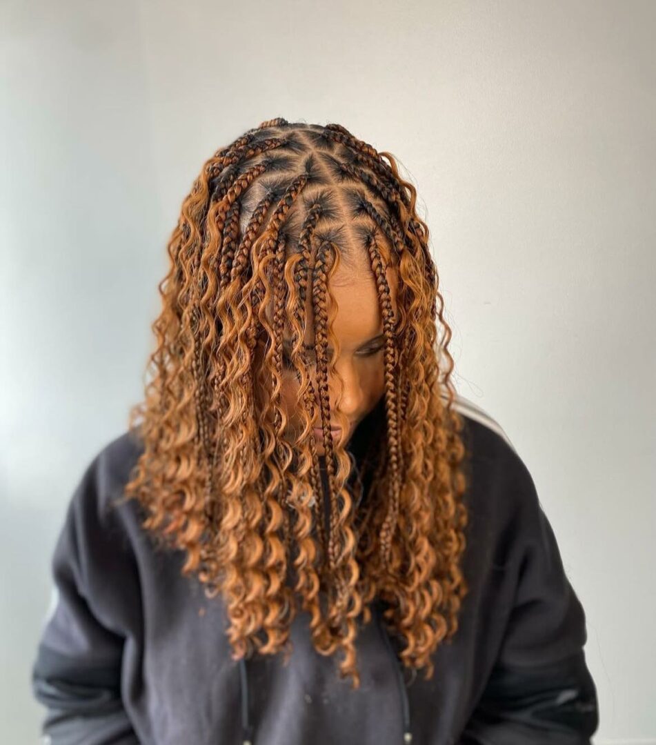 12 Medium Knotless Braids As A Trendy And Elegant Protective Style