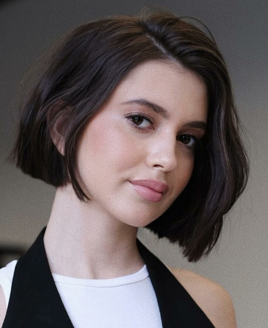 12 Chin-Length Blunt Bobs For Every Aesthetic And Personality