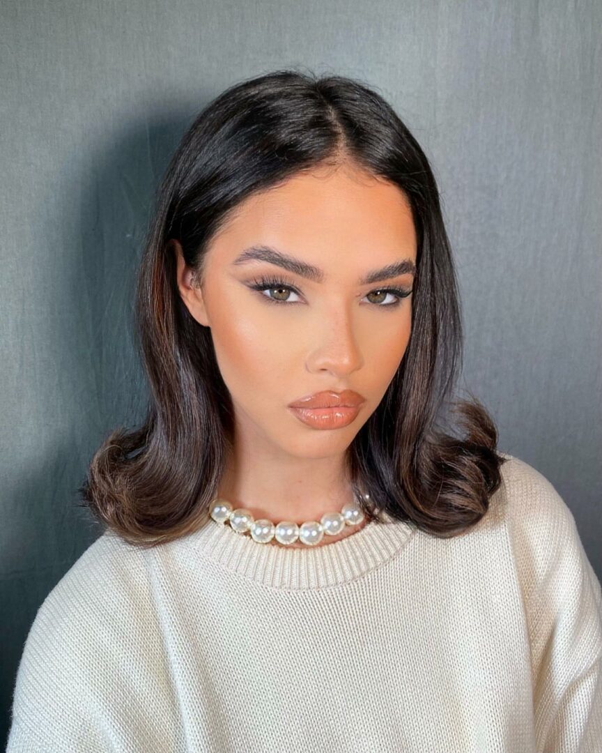 11 Gorgeous Haircuts For Medium-Length Hair To Instantly Refresh Your Look