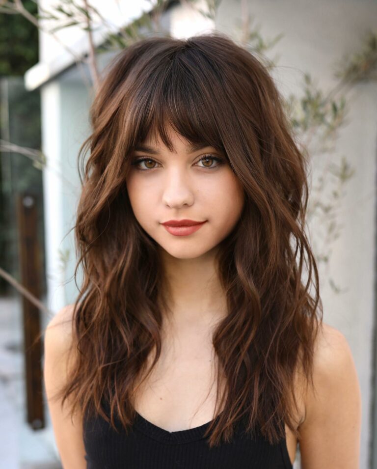 12 Most Gorgeous Mid-Length Haircuts For Women To Try