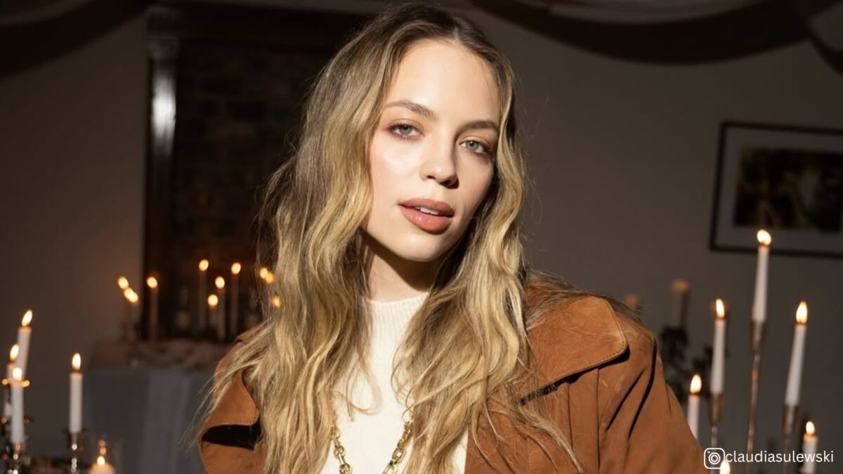 11 Perfect Haircuts For Women With Oval Face Shape You Must Try