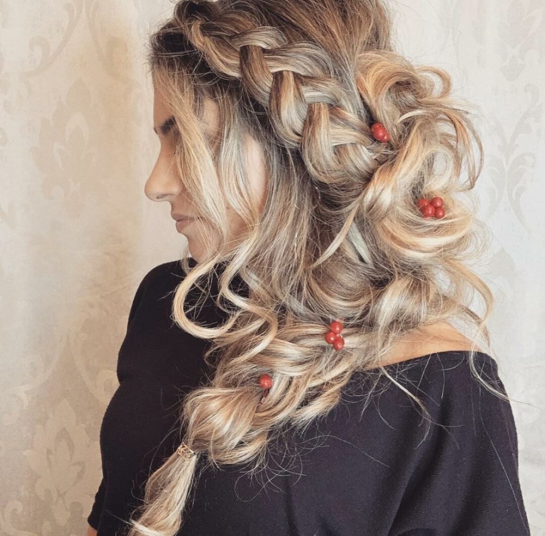 11 Side-Swept Hairstyles For Every Occasion And Polished Look