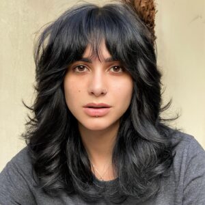 12 Trendy Shoulder-Length Haircuts Everyone Will Be Wearing Soon