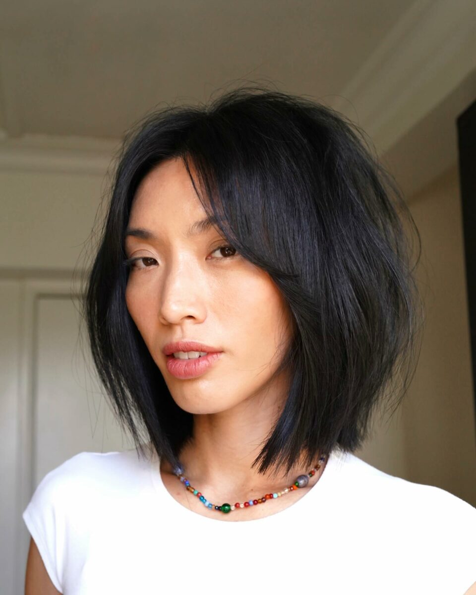 10 Trendy Ways To Wear Graduated Bob With Bangs