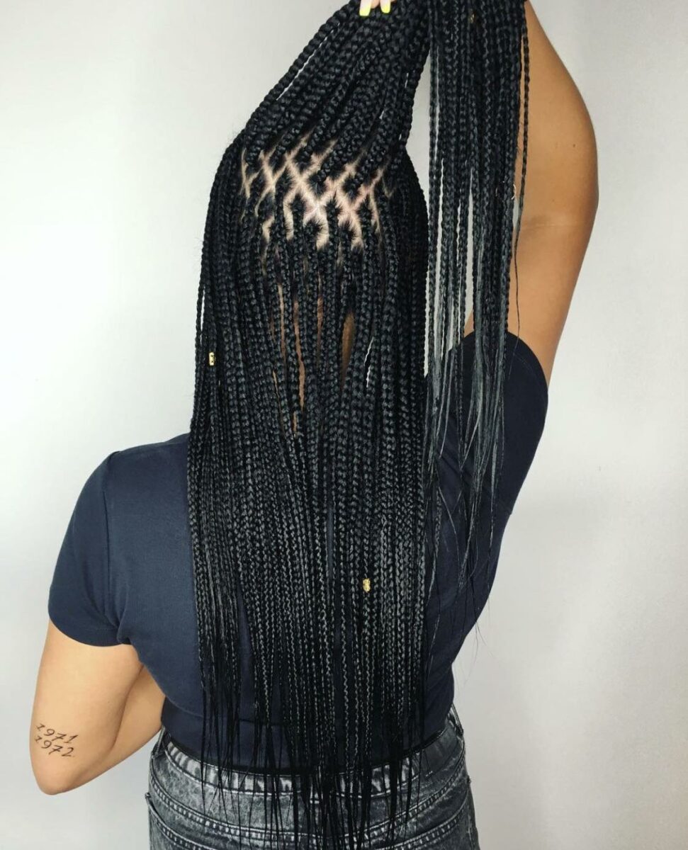 12 Ideas For Small Knotless Braids You'll Love