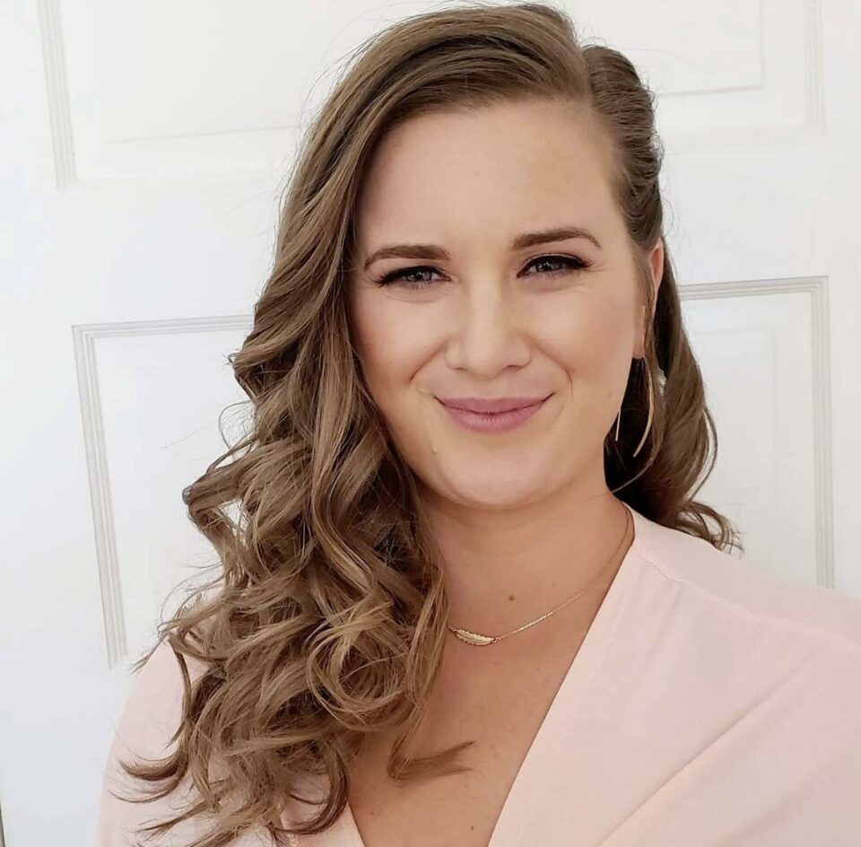 11 Side-Swept Hairstyles For Every Occasion And Polished Look